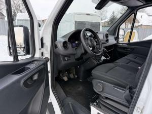 White Mercedes-Benz Sprinter 2019 in Taurage, with an engine capacity of 2.14 L and mileage of 289 thousand km for 13500 €, photo 9 on AUTOMOTO.COM.LV