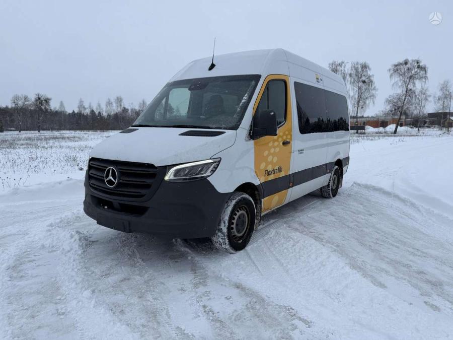 White Mercedes-Benz Sprinter 2019 in Kaunas, with an engine capacity of 2.14 L and mileage of 600 thousand km for 16900 €, photo 2 on AUTOMOTO.COM.LV
