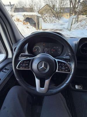 White Mercedes-Benz Sprinter 2019 in Taurage, with an engine capacity of 2.20 L and mileage of 360 thousand km for 11500 €, photo 9 on AUTOMOTO.COM.LV