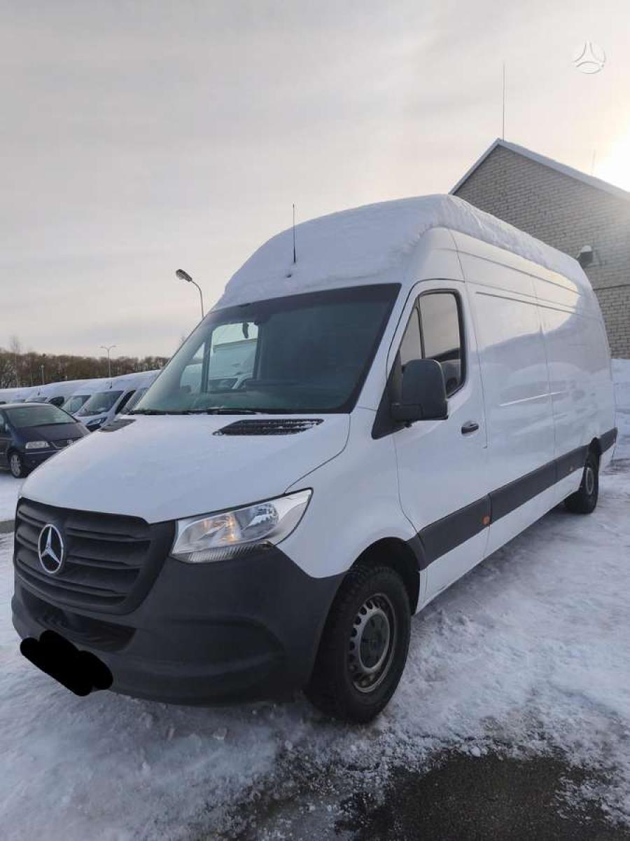 White Mercedes-Benz Sprinter 2019 in Taurage, with an engine capacity of 2.20 L and mileage of 630 thousand km for 9500 €, photo 2 on AUTOMOTO.COM.LV