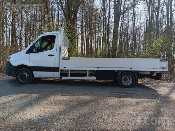 White Mercedes-Benz Sprinter 2019 in Ogre, with an engine capacity of 2.10 L and mileage of 277 thousand km for 19500 €, photo 2 on AUTOMOTO.COM.LV