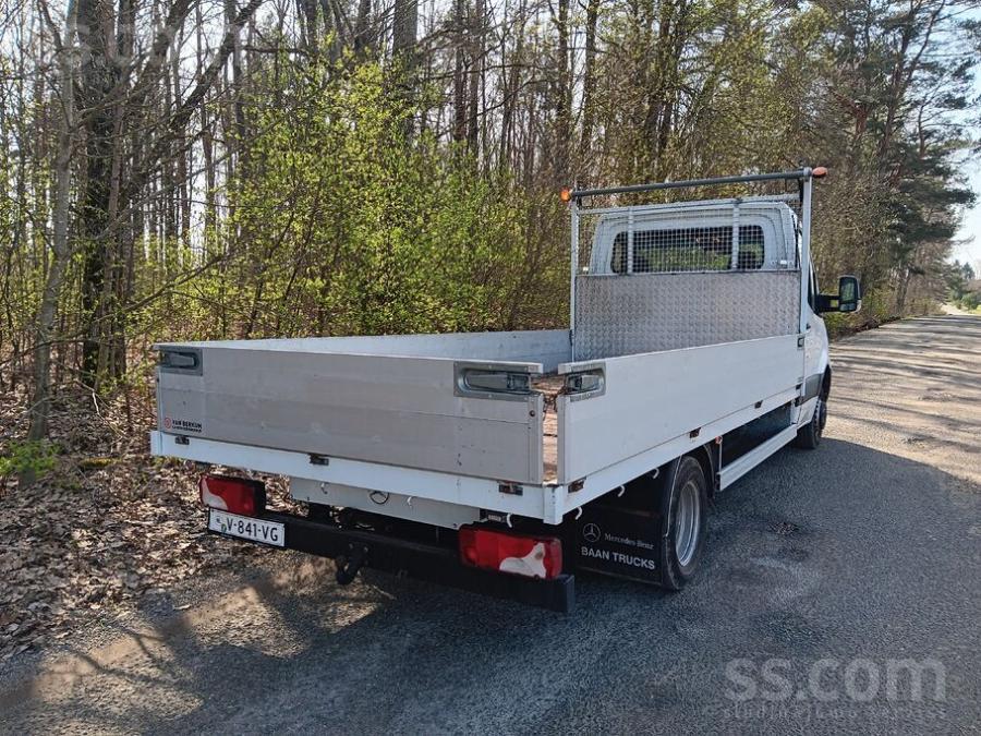 Balts Mercedes-Benz Sprinter 2019 Ogre, ar dzinēja tilpumu 2.10 L un nobraukumu 277 tūkst. km par 19500 €, foto 6 vietnē AUTOMOTO.COM.LV