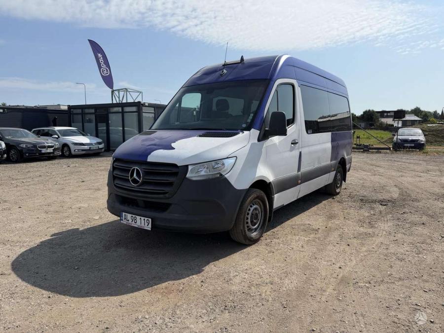 White Mercedes-Benz Sprinter 2019 in Kaunas, with an engine capacity of 2.14 L and mileage of 550 thousand km for 14500 €, photo 1 on AUTOMOTO.COM.LV