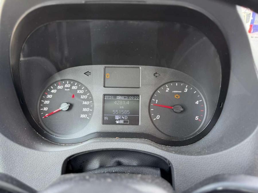 White Mercedes-Benz Sprinter 2019 in Kaunas, with an engine capacity of 2.14 L and mileage of 550 thousand km for 14500 €, photo 13 on AUTOMOTO.COM.LV