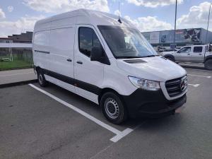 White Mercedes-Benz Sprinter 2019 in Taurage, with an engine capacity of 2.14 L and mileage of 300 thousand km for 11500 €, photo  on AUTOMOTO.COM.LV