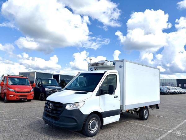 Balts Mercedes-Benz Sprinter 2019 Viļņa, ar dzinēja tilpumu 2.14 L un nobraukumu 203 tūkst. km par 17900 €, foto 2 vietnē AUTOMOTO.COM.LV