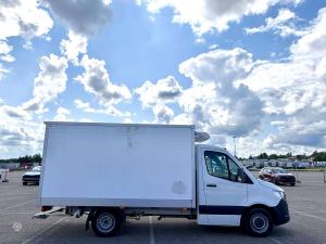 White Mercedes-Benz Sprinter 2019 in Vilnius, with an engine capacity of 2.14 L and mileage of 203 thousand km for 17900 €, photo 6 on AUTOMOTO.COM.LV