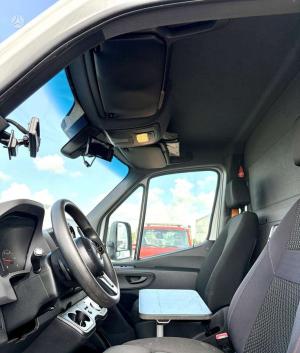 White Mercedes-Benz Sprinter 2019 in Vilnius, with an engine capacity of 2.14 L and mileage of 203 thousand km for 17900 €, photo 14 on AUTOMOTO.COM.LV