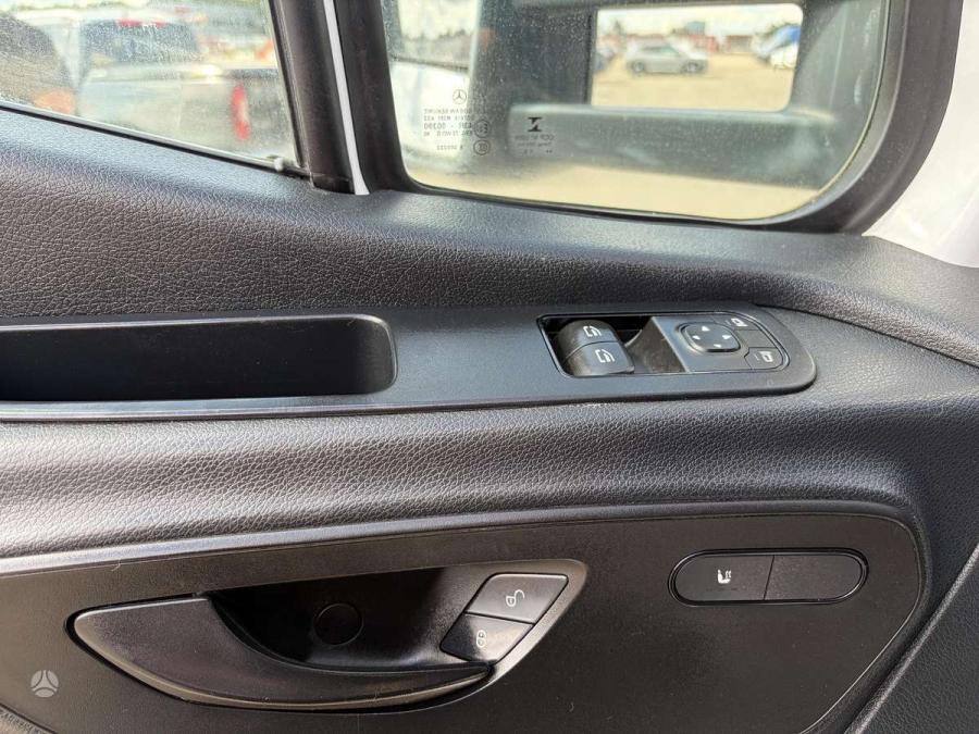 White Mercedes-Benz Sprinter 2019 in Vilnius, with an engine capacity of 2.14 L and mileage of 203 thousand km for 17900 €, photo 18 on AUTOMOTO.COM.LV