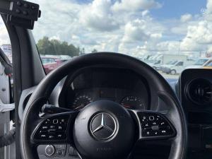 White Mercedes-Benz Sprinter 2019 in Vilnius, with an engine capacity of 2.14 L and mileage of 203 thousand km for 17900 €, photo 20 on AUTOMOTO.COM.LV
