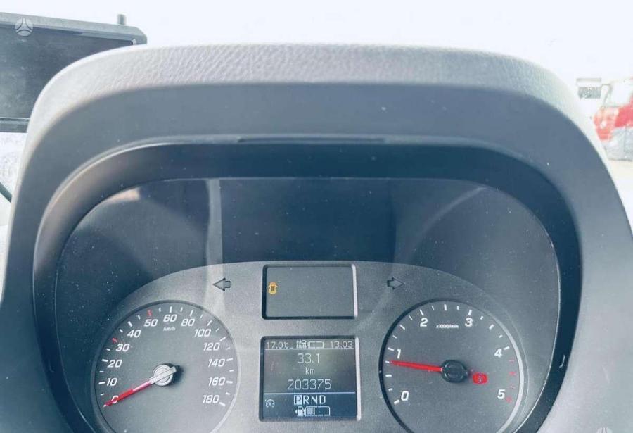 White Mercedes-Benz Sprinter 2019 in Vilnius, with an engine capacity of 2.14 L and mileage of 203 thousand km for 17900 €, photo 21 on AUTOMOTO.COM.LV