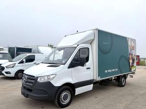 White Mercedes-Benz Sprinter 2019 in Vilnius, with an engine capacity of 2.14 L and mileage of 193 thousand km for 19850 €, photo 3 on AUTOMOTO.COM.LV