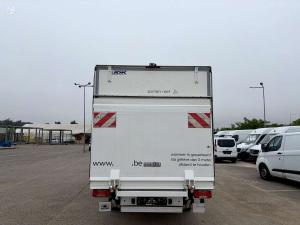 White Mercedes-Benz Sprinter 2019 in Vilnius, with an engine capacity of 2.14 L and mileage of 193 thousand km for 19850 €, photo 7 on AUTOMOTO.COM.LV
