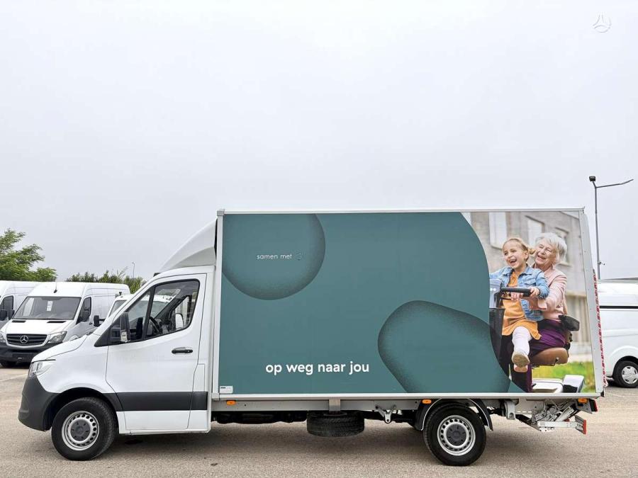 White Mercedes-Benz Sprinter 2019 in Vilnius, with an engine capacity of 2.14 L and mileage of 193 thousand km for 19850 €, photo 8 on AUTOMOTO.COM.LV