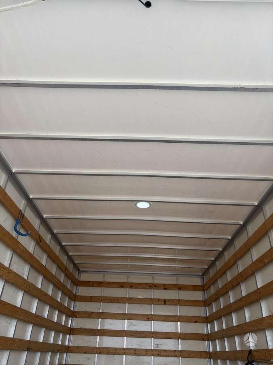 White Mercedes-Benz Sprinter 2019 in Vilnius, with an engine capacity of 2.14 L and mileage of 193 thousand km for 19850 €, photo 14 on AUTOMOTO.COM.LV