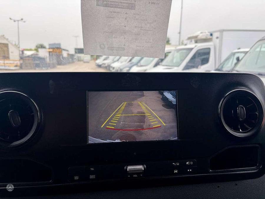 White Mercedes-Benz Sprinter 2019 in Vilnius, with an engine capacity of 2.14 L and mileage of 193 thousand km for 19850 €, photo 19 on AUTOMOTO.COM.LV