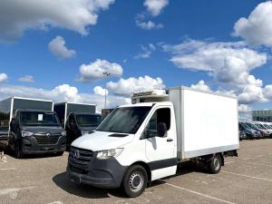 White Mercedes-Benz Sprinter 2019 in Vilnius, with an engine capacity of 2.14 L and mileage of 143 thousand km for 17900 €, photo 3 on AUTOMOTO.COM.LV