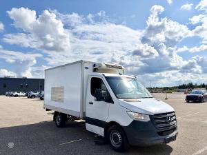 White Mercedes-Benz Sprinter 2019 in Vilnius, with an engine capacity of 2.14 L and mileage of 143 thousand km for 17900 €, photo 5 on AUTOMOTO.COM.LV