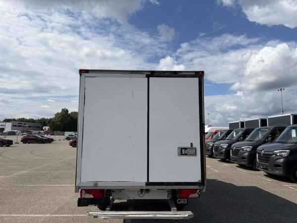 Balts Mercedes-Benz Sprinter 2019 Viļņa, ar dzinēja tilpumu 2.14 L un nobraukumu 143 tūkst. km par 17900 €, foto 6 vietnē AUTOMOTO.COM.LV