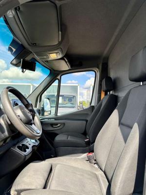 White Mercedes-Benz Sprinter 2019 in Vilnius, with an engine capacity of 2.14 L and mileage of 143 thousand km for 17900 €, photo 15 on AUTOMOTO.COM.LV