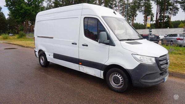Balts Mercedes-Benz Sprinter 2019 Viļņa, ar dzinēja tilpumu 2.14 L un nobraukumu 348 tūkst. km par 8450 €, foto 3 vietnē AUTOMOTO.COM.LV