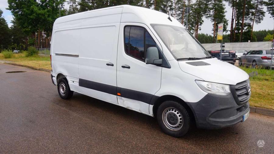 Balts Mercedes-Benz Sprinter 2019 Viļņa, ar dzinēja tilpumu 2.14 L un nobraukumu 348 tūkst. km par 8450 €, foto 4 vietnē AUTOMOTO.COM.LV