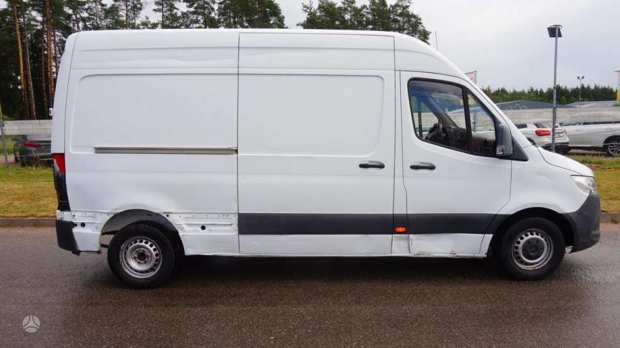 Balts Mercedes-Benz Sprinter 2019 Viļņa, ar dzinēja tilpumu 2.14 L un nobraukumu 348 tūkst. km par 8450 €, foto 5 vietnē AUTOMOTO.COM.LV