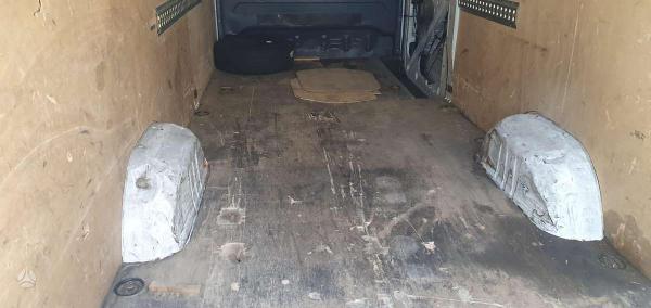 Mercedes-Benz Sprinter 2019 Tauragė vietnē Balts Mercedes-Benz Sprinter 2019 Tauragė, ar dzinēja tilpumu 2.14 L un nobraukumu 220 tūkst. km par 9500 €, foto 8 vietnē AUTOMOTO.COM.LV