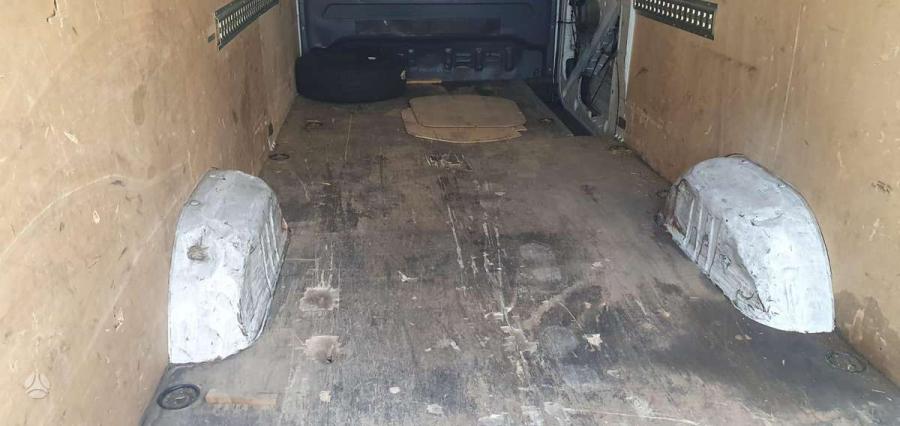 Balts Mercedes-Benz Sprinter 2019 Tauragė, ar dzinēja tilpumu 2.14 L un nobraukumu 220 tūkst. km par 9500 €, foto 8 vietnē AUTOMOTO.COM.LV