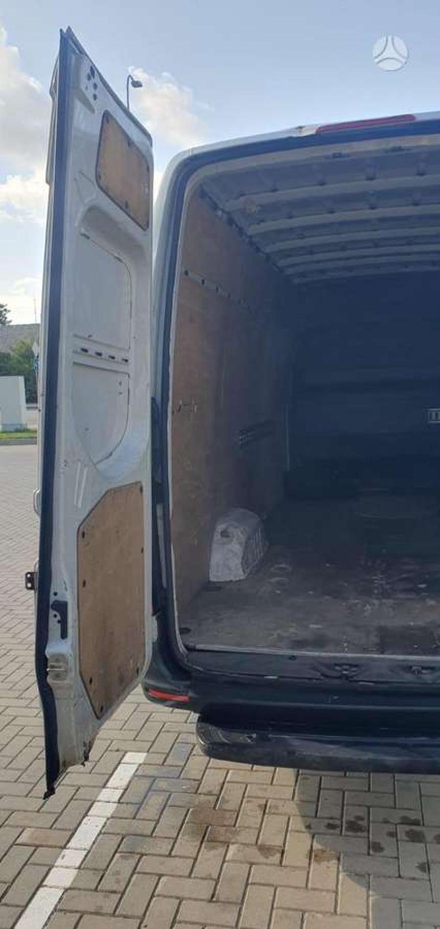 Balts Mercedes-Benz Sprinter 2019 Tauragė, ar dzinēja tilpumu 2.14 L un nobraukumu 220 tūkst. km par 9500 €, foto 9 vietnē AUTOMOTO.COM.LV