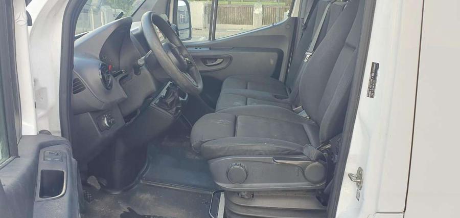 Balts Mercedes-Benz Sprinter 2019 Tauragė, ar dzinēja tilpumu 2.14 L un nobraukumu 220 tūkst. km par 9500 €, foto 11 vietnē AUTOMOTO.COM.LV