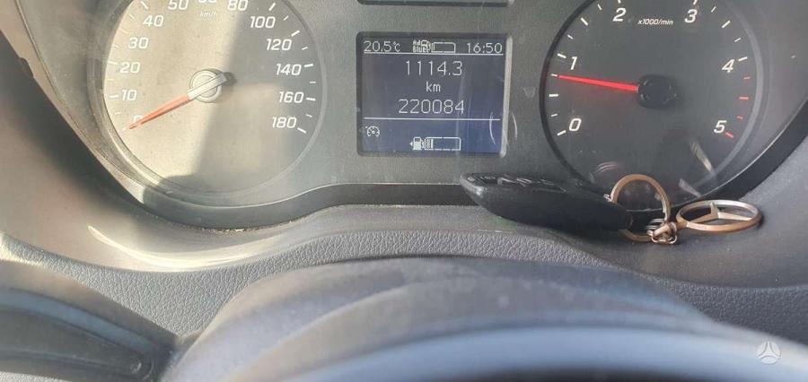 Balts Mercedes-Benz Sprinter 2019 Tauragė, ar dzinēja tilpumu 2.14 L un nobraukumu 220 tūkst. km par 9500 €, foto 13 vietnē AUTOMOTO.COM.LV
