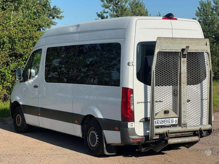 Balts Mercedes-Benz Sprinter 2019 Tauragė, ar dzinēja tilpumu 2.14 L un nobraukumu 290 tūkst. km par 15800 €, foto 3 vietnē AUTOMOTO.COM.LV