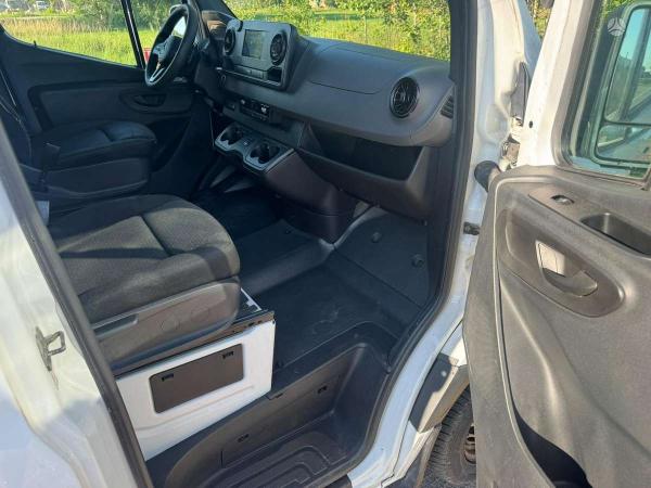 Balts Mercedes-Benz Sprinter 2019 Tauragė, ar dzinēja tilpumu 2.14 L un nobraukumu 290 tūkst. km par 15800 €, foto 9 vietnē AUTOMOTO.COM.LV