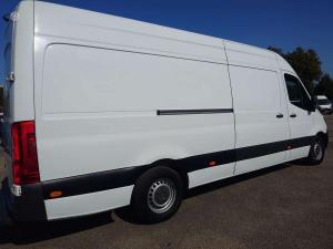 White Mercedes-Benz Sprinter 2019 in Taurage, with an engine capacity of 2.14 L and mileage of 280 thousand km for 13915 €, photo 4 on AUTOMOTO.COM.LV