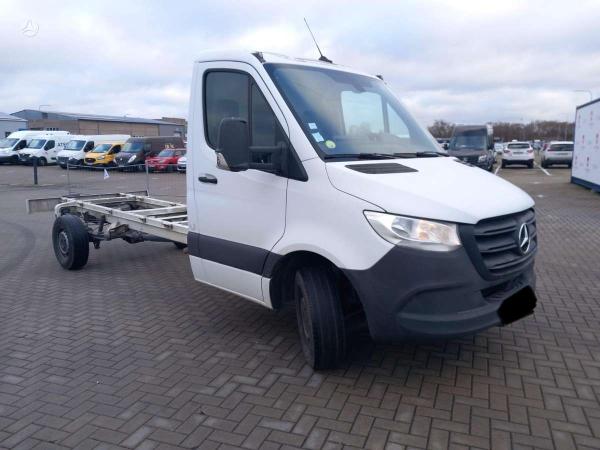 White Mercedes-Benz Sprinter 2020 in Taurage, with an engine capacity of 1.95 L and mileage of 373 thousand km for 10600 €, photo 1 on AUTOMOTO.COM.LV