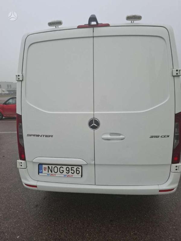 White Mercedes-Benz Sprinter 2020 in Kaunas, with an engine capacity of 3.00 L and mileage of 241 thousand km for 29300 €, photo 4 on AUTOMOTO.COM.LV