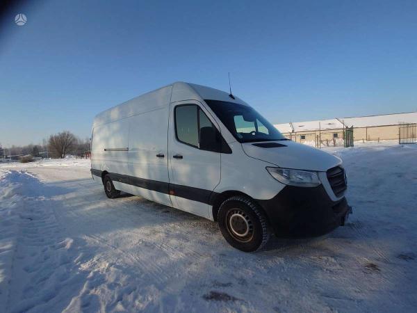 White Mercedes-Benz Sprinter 2020 in Taurage, with an engine capacity of 2.14 L and mileage of 220 thousand km for 14500 €, photo 1 on AUTOMOTO.COM.LV