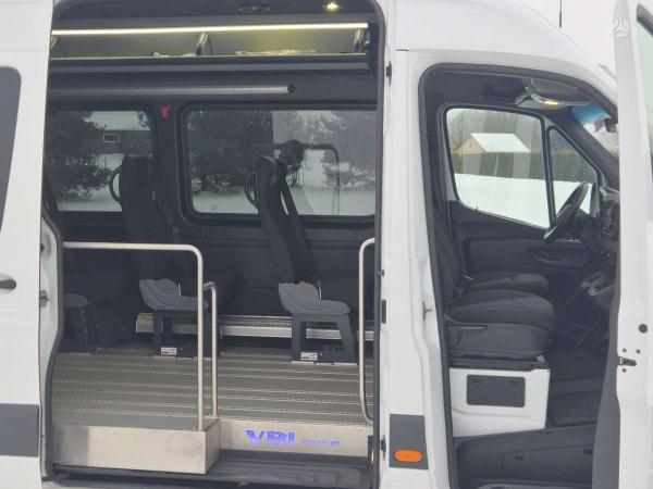 White Mercedes-Benz Sprinter 2020 in Taurage, with an engine capacity of 2.14 L and mileage of 280 thousand km for 17900 €, photo 7 on AUTOMOTO.COM.LV