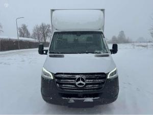 White Mercedes-Benz Sprinter 2020 in Taurage, with an engine capacity of 2.99 L and mileage of 411 thousand km for 15800 €, photo 3 on AUTOMOTO.COM.LV