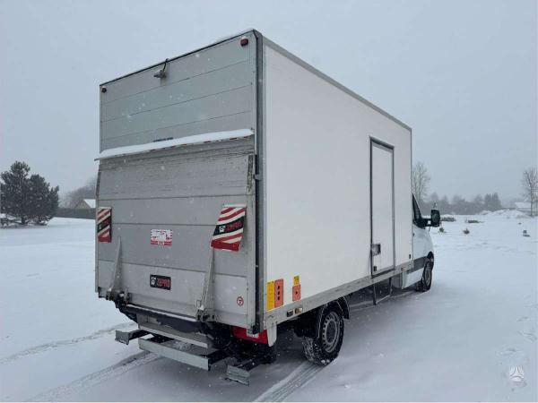 White Mercedes-Benz Sprinter 2020 in Taurage, with an engine capacity of 2.99 L and mileage of 411 thousand km for 15800 €, photo 5 on AUTOMOTO.COM.LV