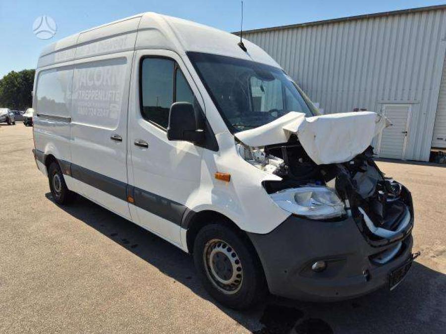 Balts Mercedes-Benz Sprinter 2020 Viļņa, ar dzinēja tilpumu 2.14 L un nobraukumu 206 tūkst. km par 8650 €, foto 1 vietnē AUTOMOTO.COM.LV