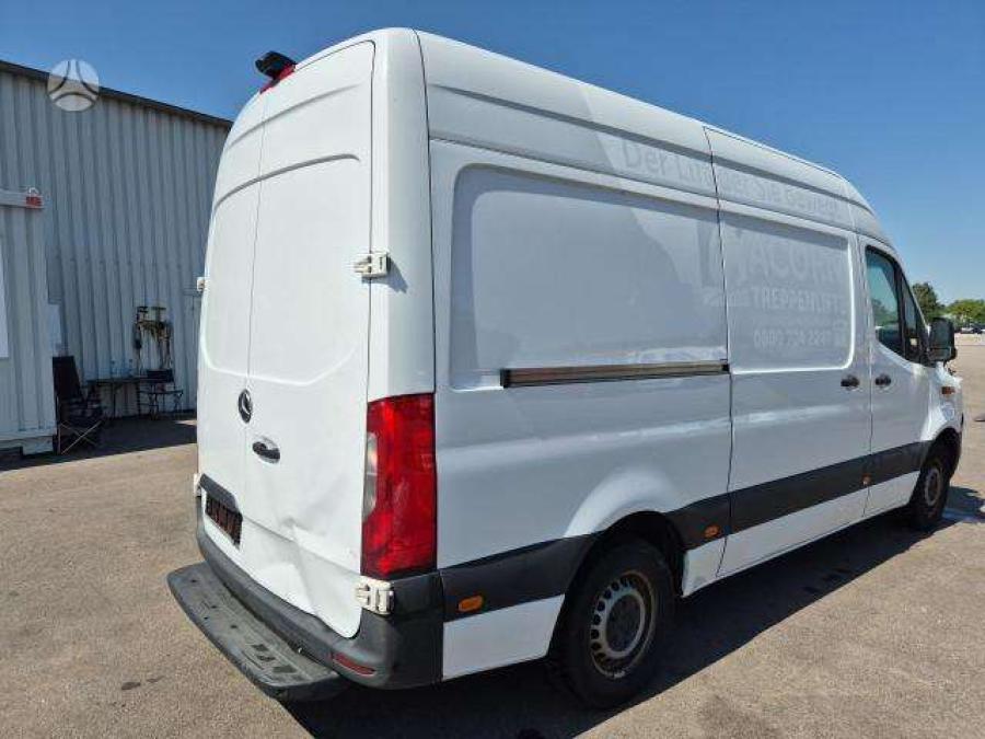 Balts Mercedes-Benz Sprinter 2020 Viļņa, ar dzinēja tilpumu 2.14 L un nobraukumu 206 tūkst. km par 8650 €, foto 4 vietnē AUTOMOTO.COM.LV