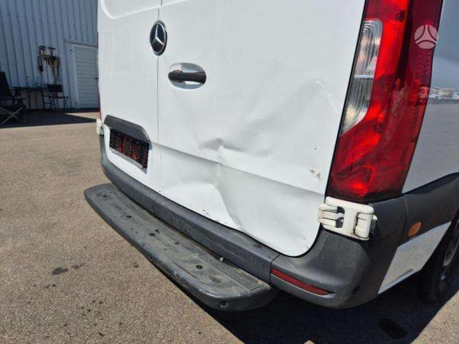 Balts Mercedes-Benz Sprinter 2020 Viļņa, ar dzinēja tilpumu 2.14 L un nobraukumu 206 tūkst. km par 8650 €, foto 15 vietnē AUTOMOTO.COM.LV