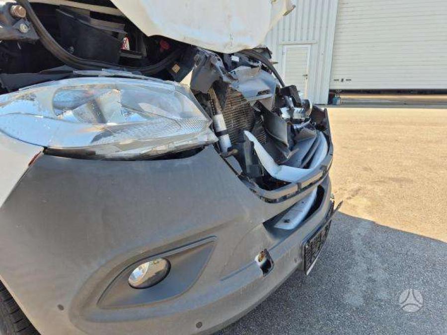 Balts Mercedes-Benz Sprinter 2020 Viļņa, ar dzinēja tilpumu 2.14 L un nobraukumu 206 tūkst. km par 8650 €, foto 18 vietnē AUTOMOTO.COM.LV