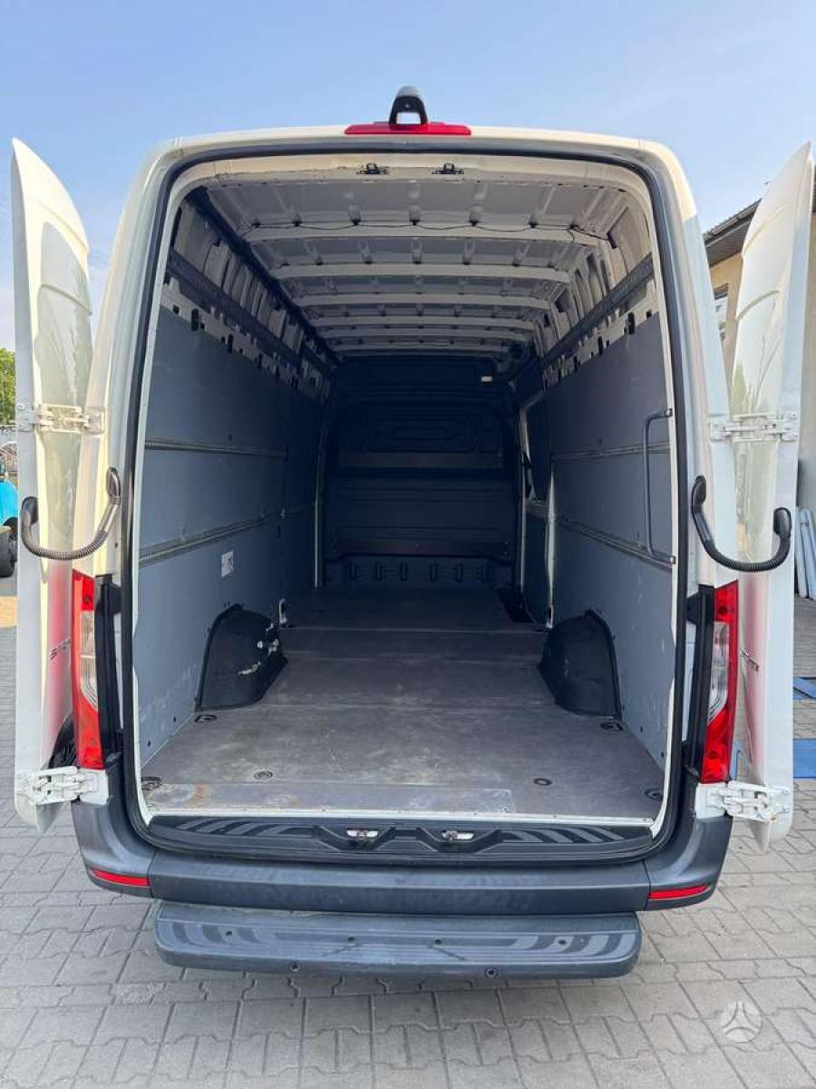 Balts Mercedes-Benz Sprinter 2020 Marijampole, ar dzinēja tilpumu 1.95 L un nobraukumu 193 tūkst. km par 17500 €, foto 10 vietnē AUTOMOTO.COM.LV