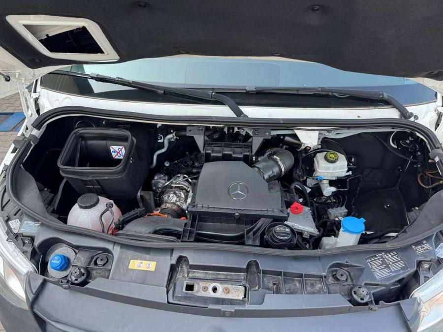 Balts Mercedes-Benz Sprinter 2020 Marijampole, ar dzinēja tilpumu 1.95 L un nobraukumu 193 tūkst. km par 17500 €, foto 16 vietnē AUTOMOTO.COM.LV