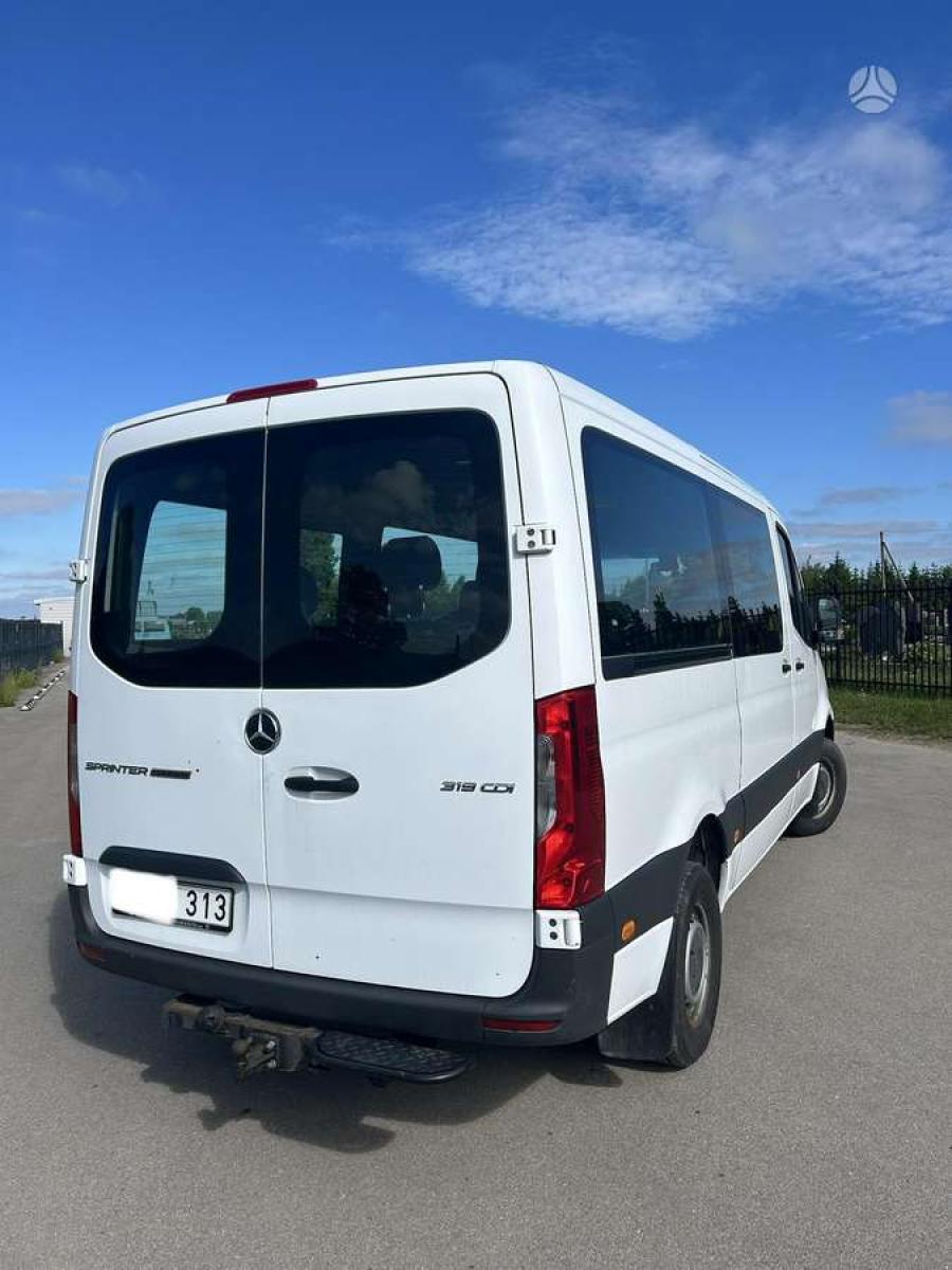 White Mercedes-Benz Sprinter 2020 in Kaunas, with an engine capacity of 3.00 L and mileage of 917 thousand km for 17980 €, photo 6 on AUTOMOTO.COM.LV