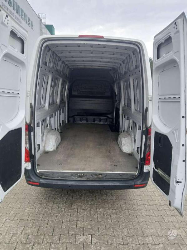 Balts Mercedes-Benz Sprinter 2020 Viļņa, ar dzinēja tilpumu 2.14 L un nobraukumu 311 tūkst. km par 14036 €, foto 5 vietnē AUTOMOTO.COM.LV