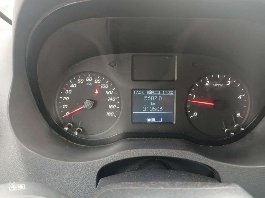 White Mercedes-Benz Sprinter 2020 in Vilnius, with an engine capacity of 2.14 L and mileage of 311 thousand km for 14036 €, photo 10 on AUTOMOTO.COM.LV
